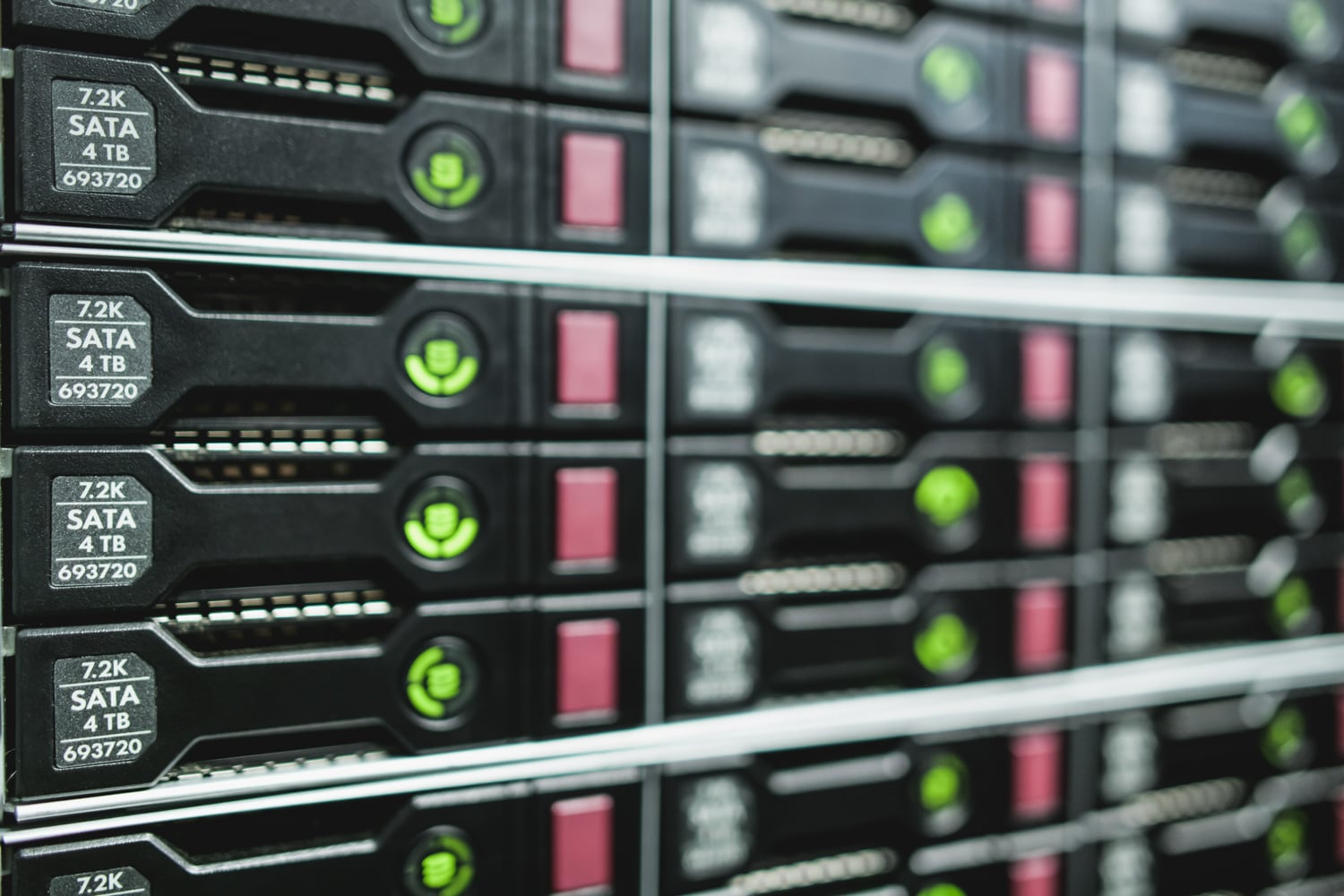 We offers a free hosting through its referral program | Hostens